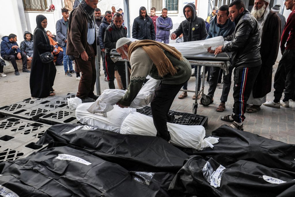 20 dëshmorë, përfshirë fëmijë dhe gra, në bombardimet izraelite në ...