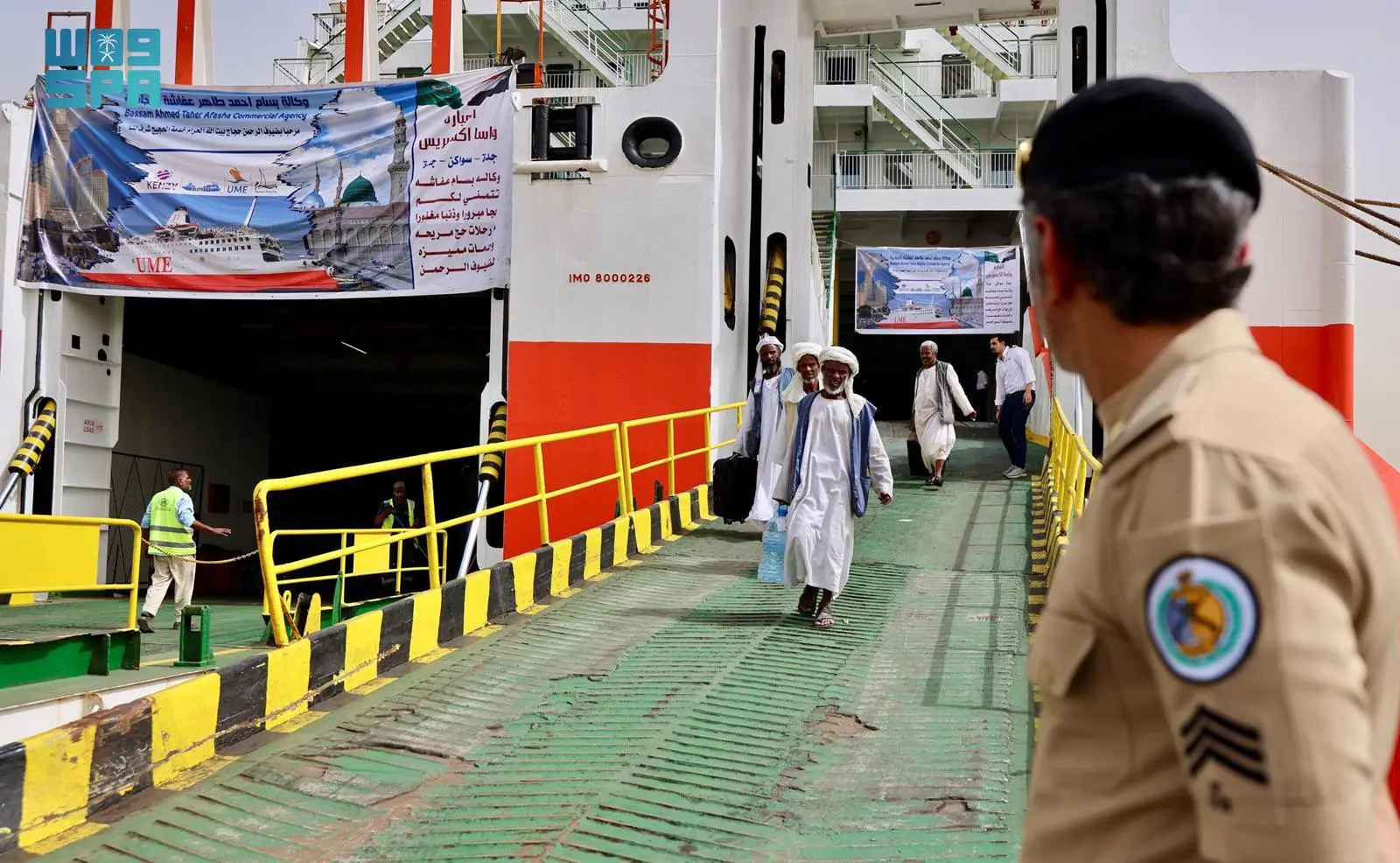 Border Guards continue their efforts to receive pilgrims arriving from ...